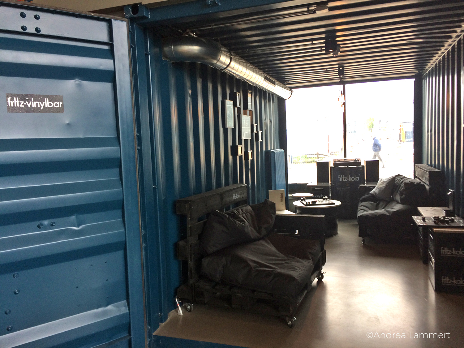 Schlafen im Überseecontainer in Warnemünde: Dock Inn